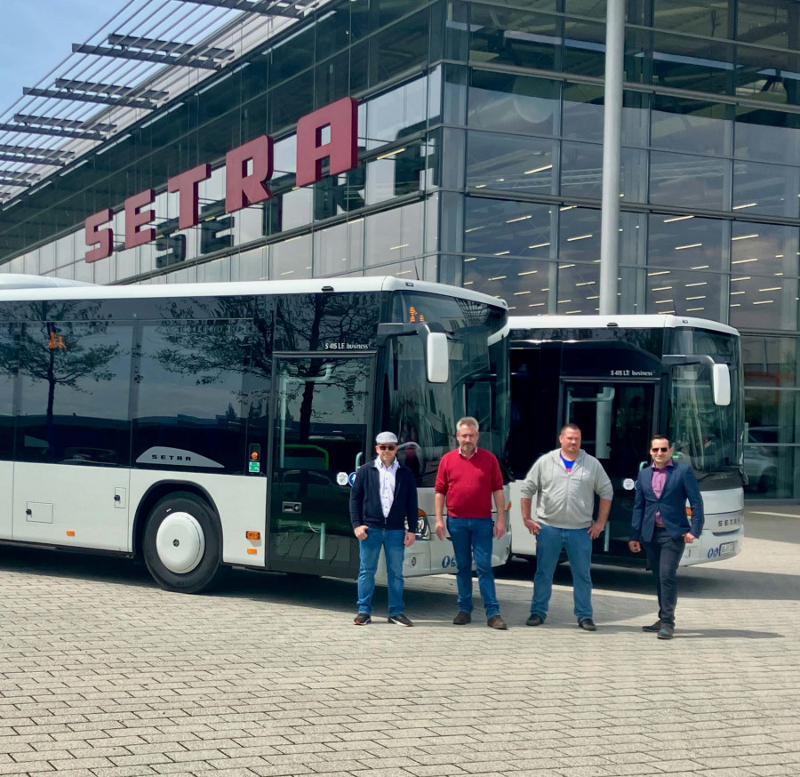 Zwei Setra S415 LE für die Jubilare aus dem Kahlgrund